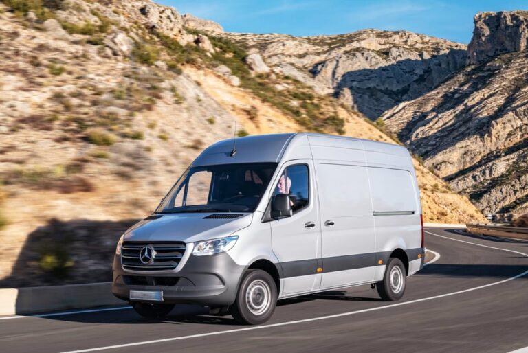 Vans: Modelos de Sprinter | Mercedes-Benz Camiones PY